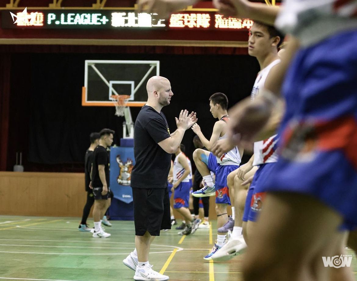 【竹圍】助理教練馬克（Mark Coppola）指導竹圍高中訓練 – WOWSight