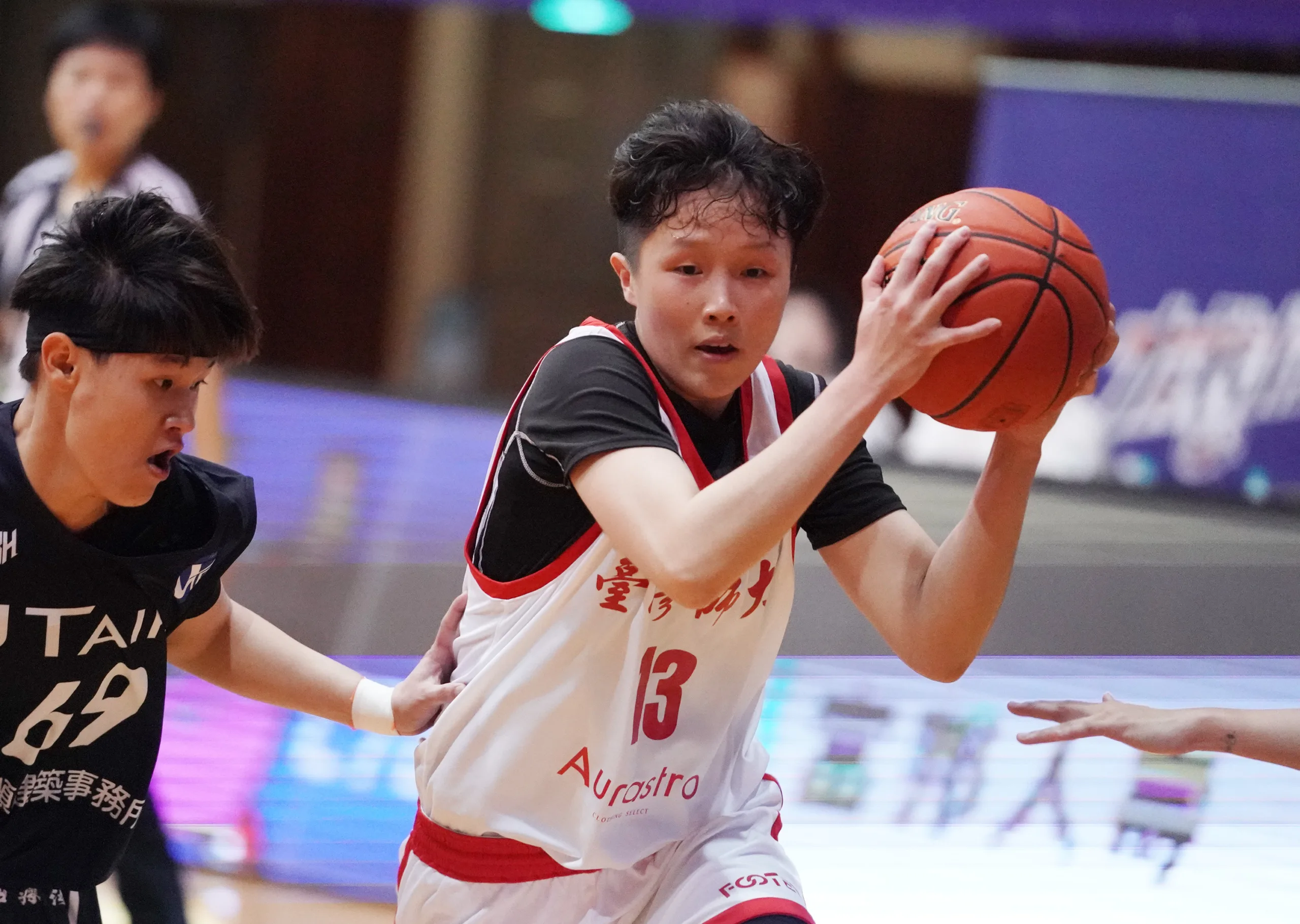 UBA09341_臺師林佳蓉22分9籃板 – WOWSight